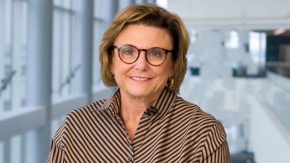 Treating functional neurological disorder by retraining the brain and ...