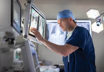 ‘Heart in a box’ technology expands transplant capabilities | Heart ...